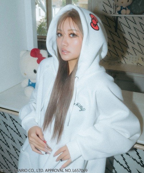 4GEEKs by SPIRALGIRL トレーナー スウェット 「Sanrio characters/サンリオキャラクターズ」ハローキティバックプリントドルマンパーカー レディース ...