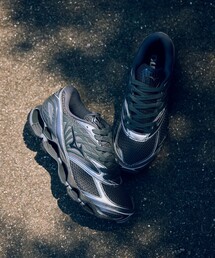 ADAM ET ROPE'（アダムエロペ） スニーカー 「MIZUNO(ミズノ)」WAVE