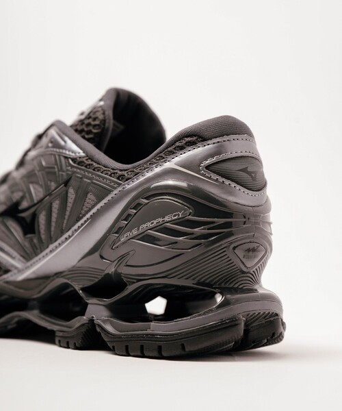 ADAM ET ROPE'（アダムエロペ） スニーカー 「MIZUNO(ミズノ)」WAVE