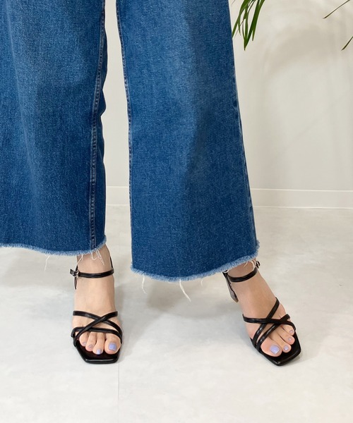 carino（カリーノ） サンダル スクエアトゥストラップサンダル