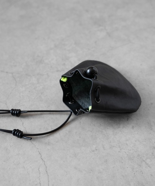 SENTI ショルダーバッグ Dyneema(R) Leather DRAWSTRING BAG_SS / 超軽量ダイニーマレザー巾着SS ...