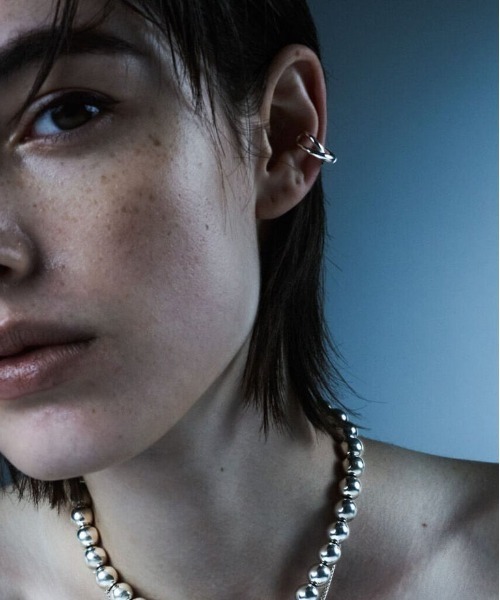 「quip queint」loop ear cuff SV / QU058 レディース メンズ : 77875112 : ZOZOTOWN Yahoo!店 - 通販 - Yahoo!ショッピング