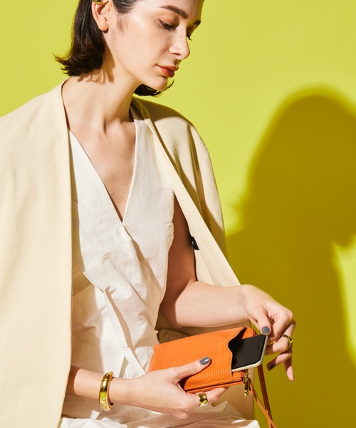 ショルダーバッグ バッグ コンパクトにお出かけ【VIOLAd’ ORO ／ヴィオラドーロ】ADRIA V1289・リザードスマホポシェット／お ...