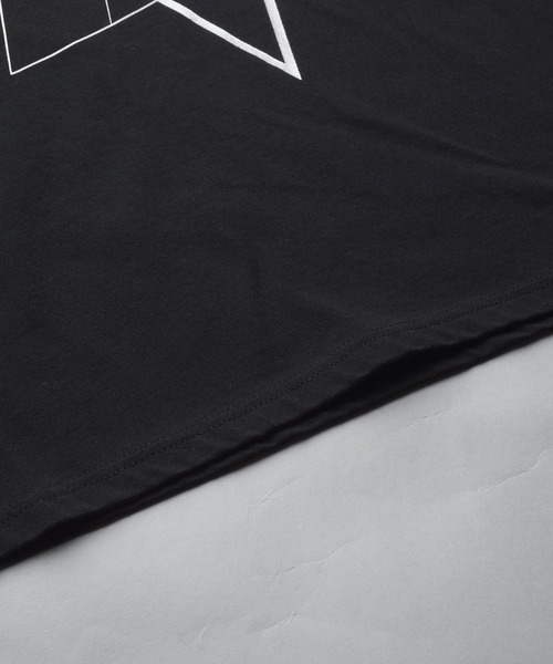 NO ID.（ノーアイディー） タンクトップ ジオメトリックプリント