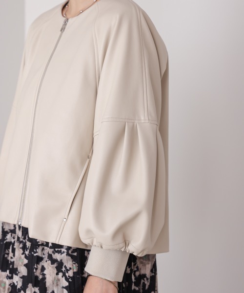 Bou Jeloud（ブージュルード） コート アウター フレアスリーブ