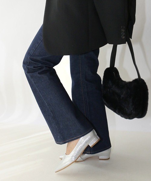 Fin（フィン） パンプス ポインテッドトゥ切換えフラットシューズ「低