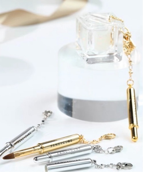 VIBGYOR メイクブラシ 「FANCYCUBE」FANCYCUBE ファンシーキューブ /LIP BRUSH リップブラシ コスメ ...