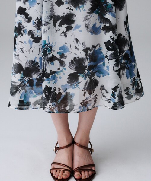 アンタイトル（UNTITLED）/【シアー後ろウエストゴム花柄】ペイントフラワースカート UNTITLED（アンタイトル） スカート 「シアー/後ろウエストゴム/花柄