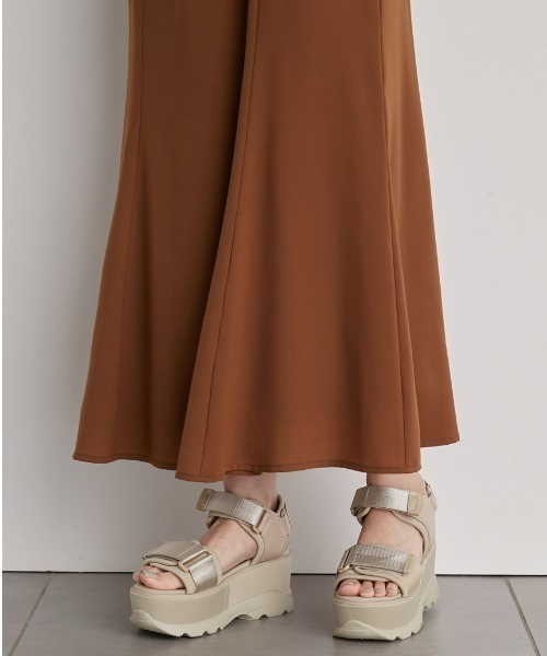 Yahoo!オークション - 「SNIDEL」 フラットサンダル「emmiコラボ」 23....