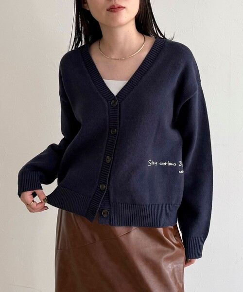 fredy emue（フレディエミュ） カーディガン メッセージニット