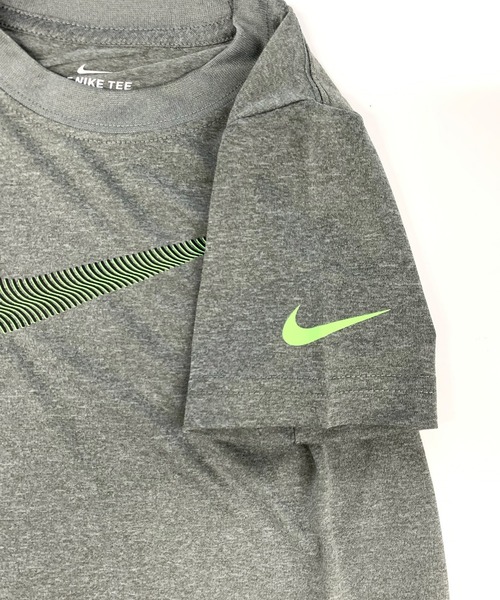 NIKE（ナイキ） tシャツ SWOOSH SWIRL S/S TEE/スウォッシュ スウィル ショートスリーブ Tシャツ キッズ 子供服 ...