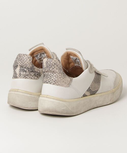 Yahoo!オークション - 「ECCO」 ローカットスニーカー 22cm ホワイト ...