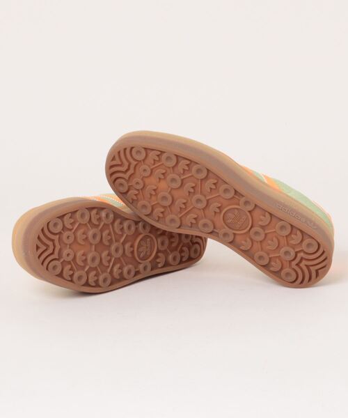 スニーカー adidas アディダス GAZELLE BOLD W ガゼル ボールド W IH7495 SEMI/SCRE/CORE ...