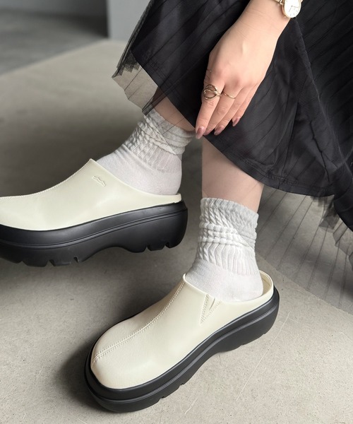 Java ローファー 「+7cmの軽量厚底」トレンド感と履きやすさ。軽量