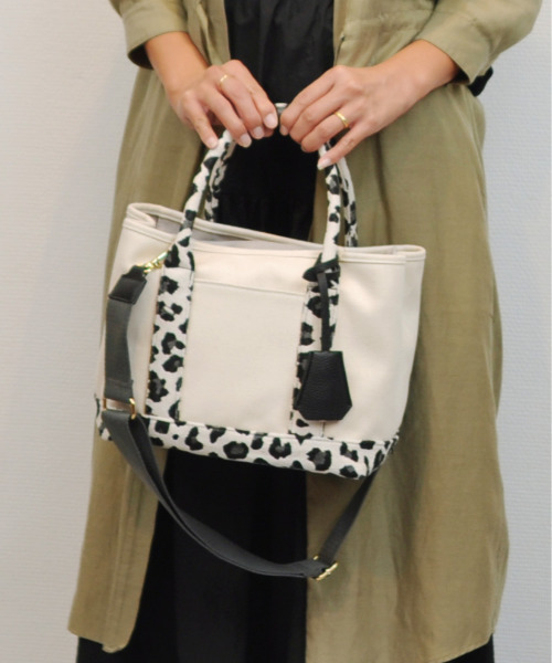 cache cache（カシュカシュ） トートバッグ cachecache / ショルダー付きパーテーションキャンバストート レディース : ZOZOTOWN Yahoo!店 - 通販 ...