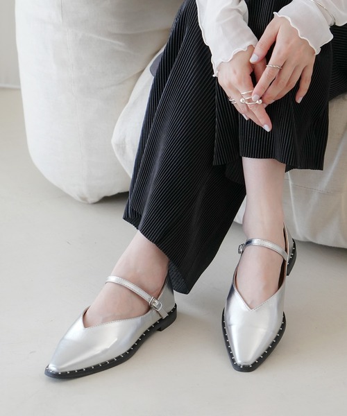 AmiAmi パンプス スタッズ Vカットポインテッドトゥパンプス/ メリージェーン : ZOZOTOWN Yahoo!店 - 通販 - Yahoo!ショッピング