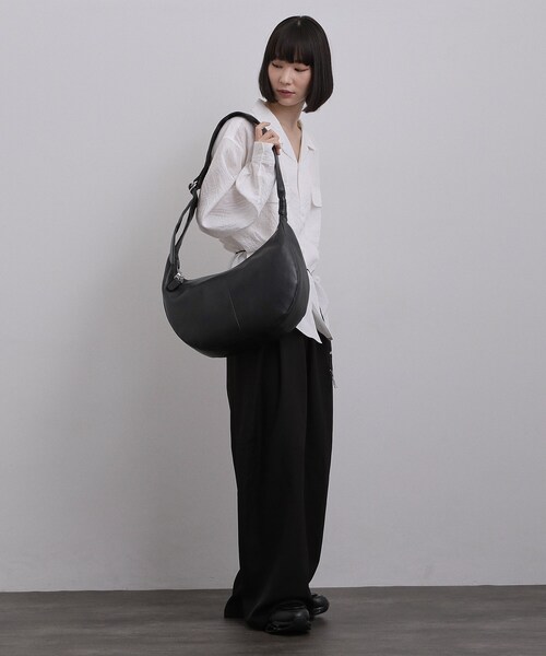 tk.TAKEO KIKUCHI（ティーケータケオキクチ） ショルダーバッグ 「牛革