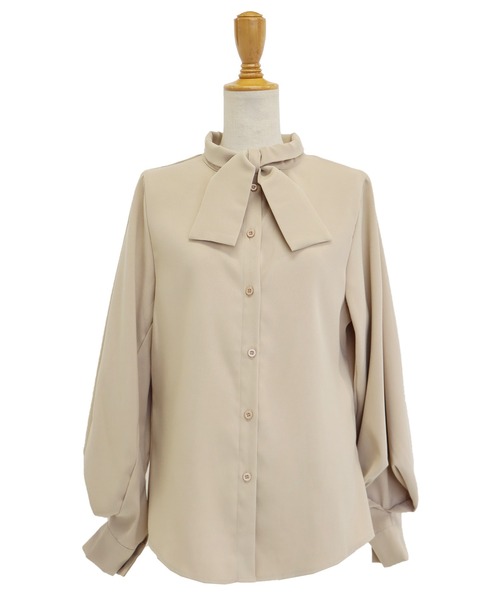 Yahoo!オークション - 「BLUEEAST」 「simu」長袖ブラウス MEDIUM ホワ...